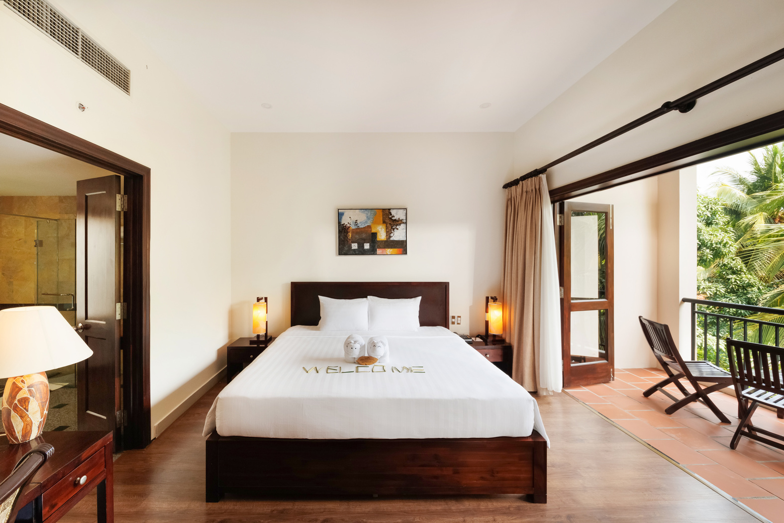 Diamond Bay Resort & Spa