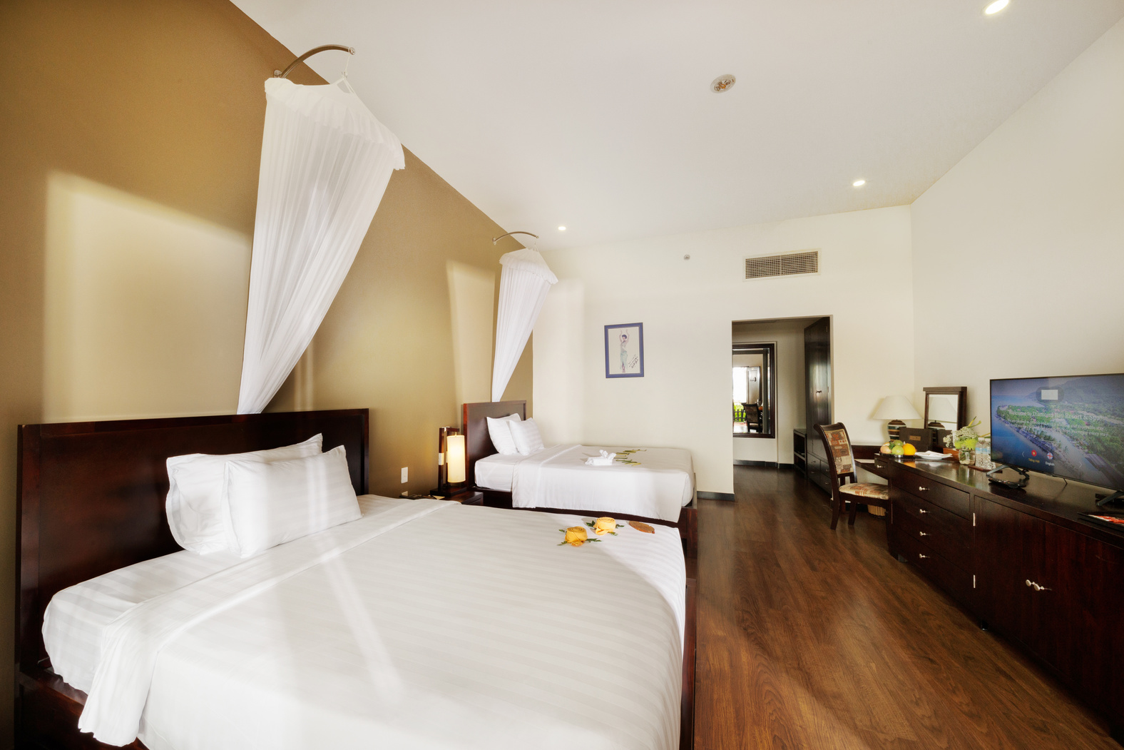 Diamond Bay Resort & Spa